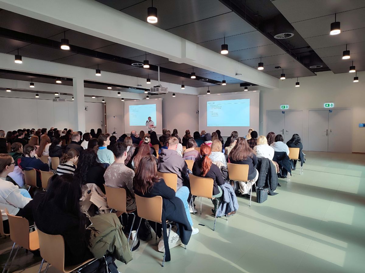 Herzlich willkommen am BzG! - BzG Bildungszentrum Gesundheit Basel-Stadt